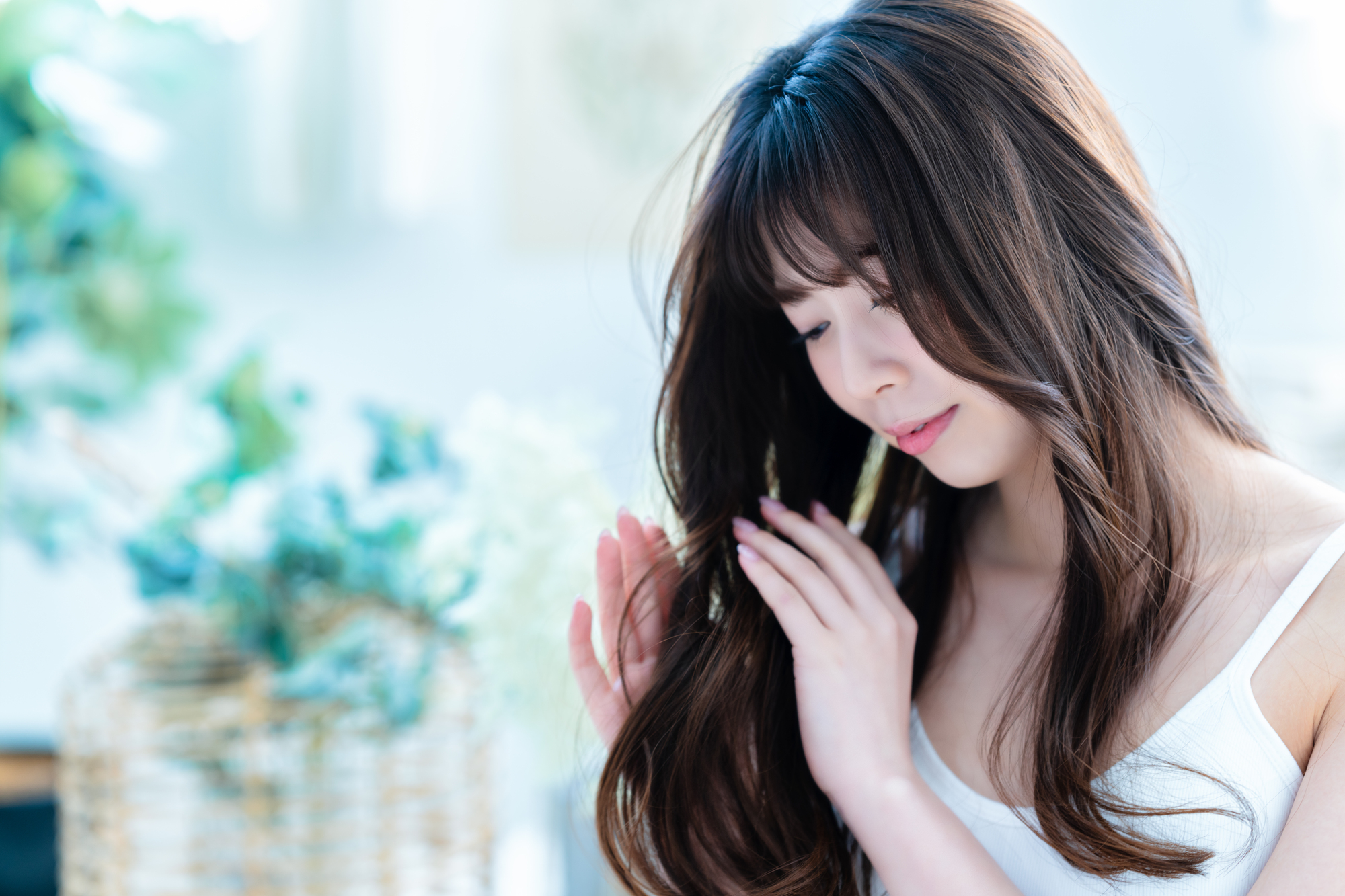 ヘアオイルとヘアミルクの違いは？おすすめの髪質や使い方・併用する際のポイントについて解説 – betop media